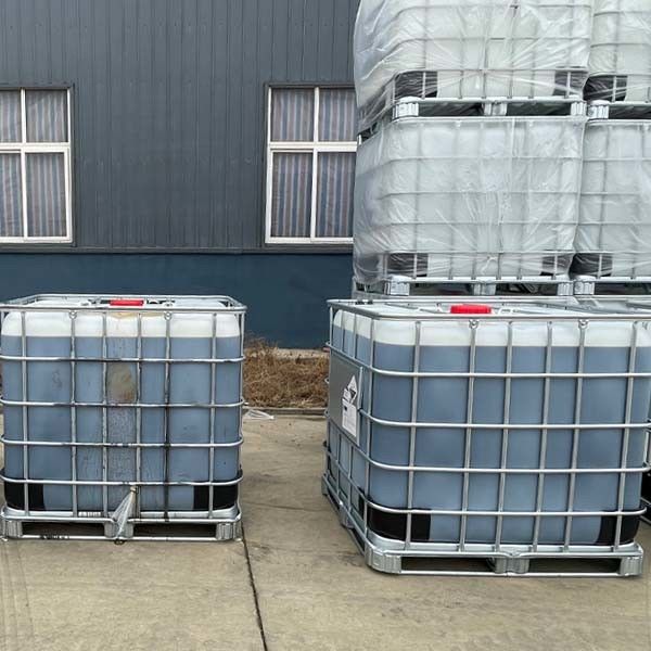 Ferric Chloride Liquid 42% Solution Packed In IBC Tank 1.45tons/IBC Tank
